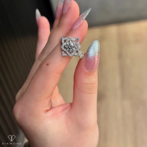 Dubai's Premier Diamond Jewelry Store Online | iDiamond